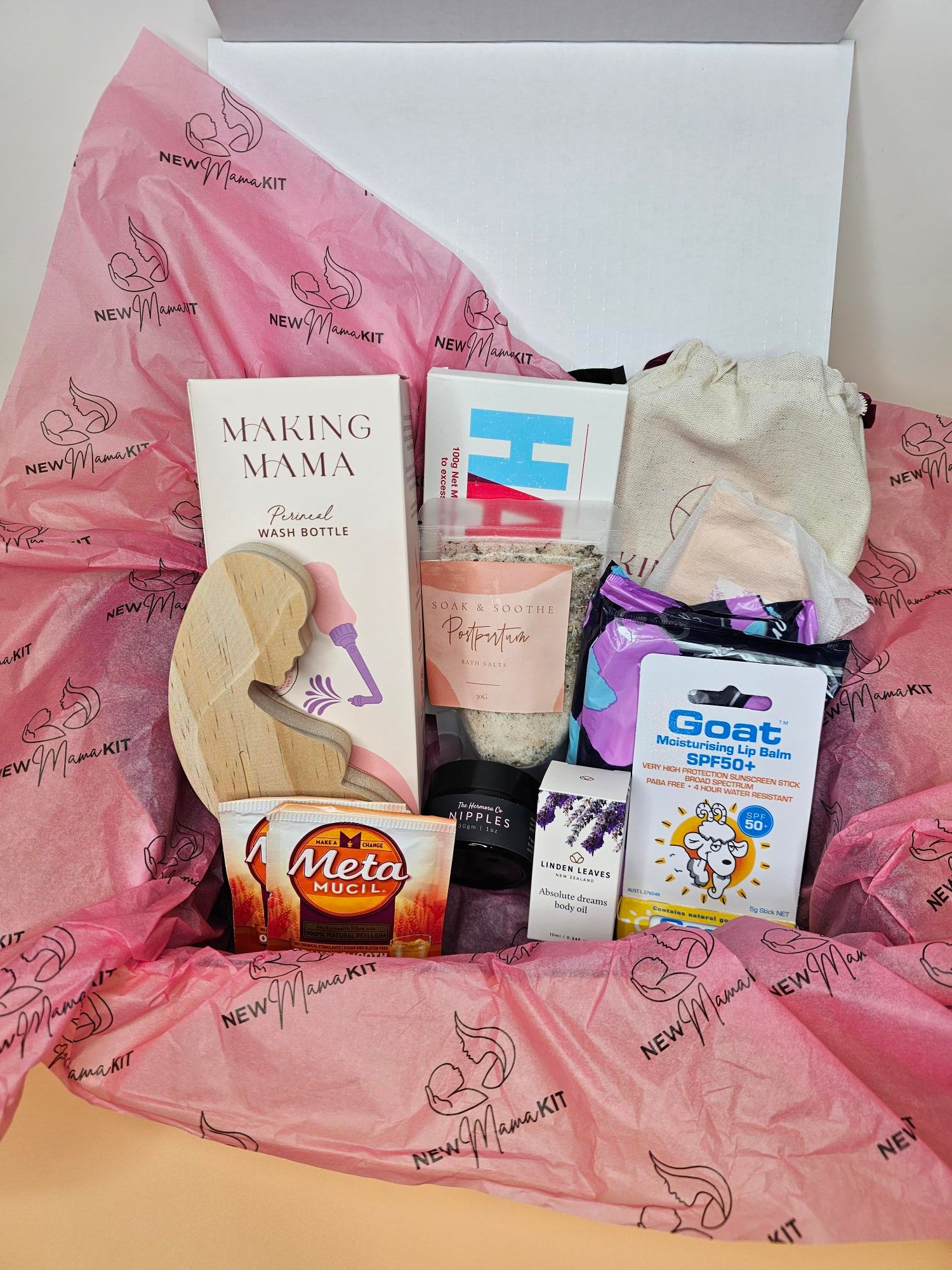 Essentials Mama – New Mama Kit